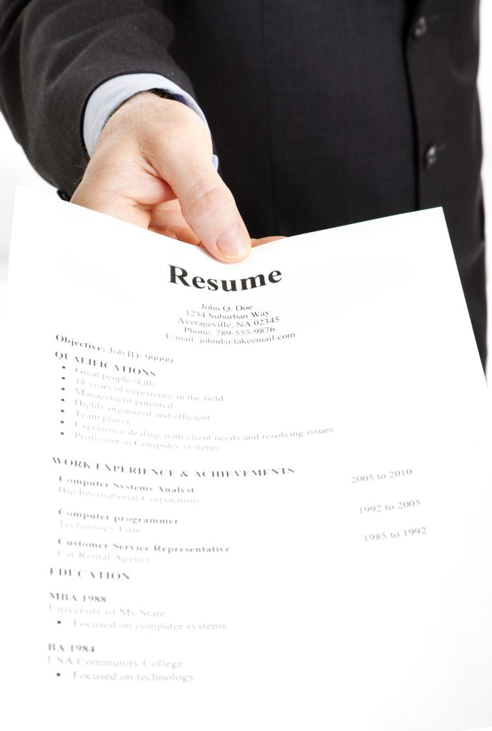 The Pros and Cons of Chronological Resumes, Explained