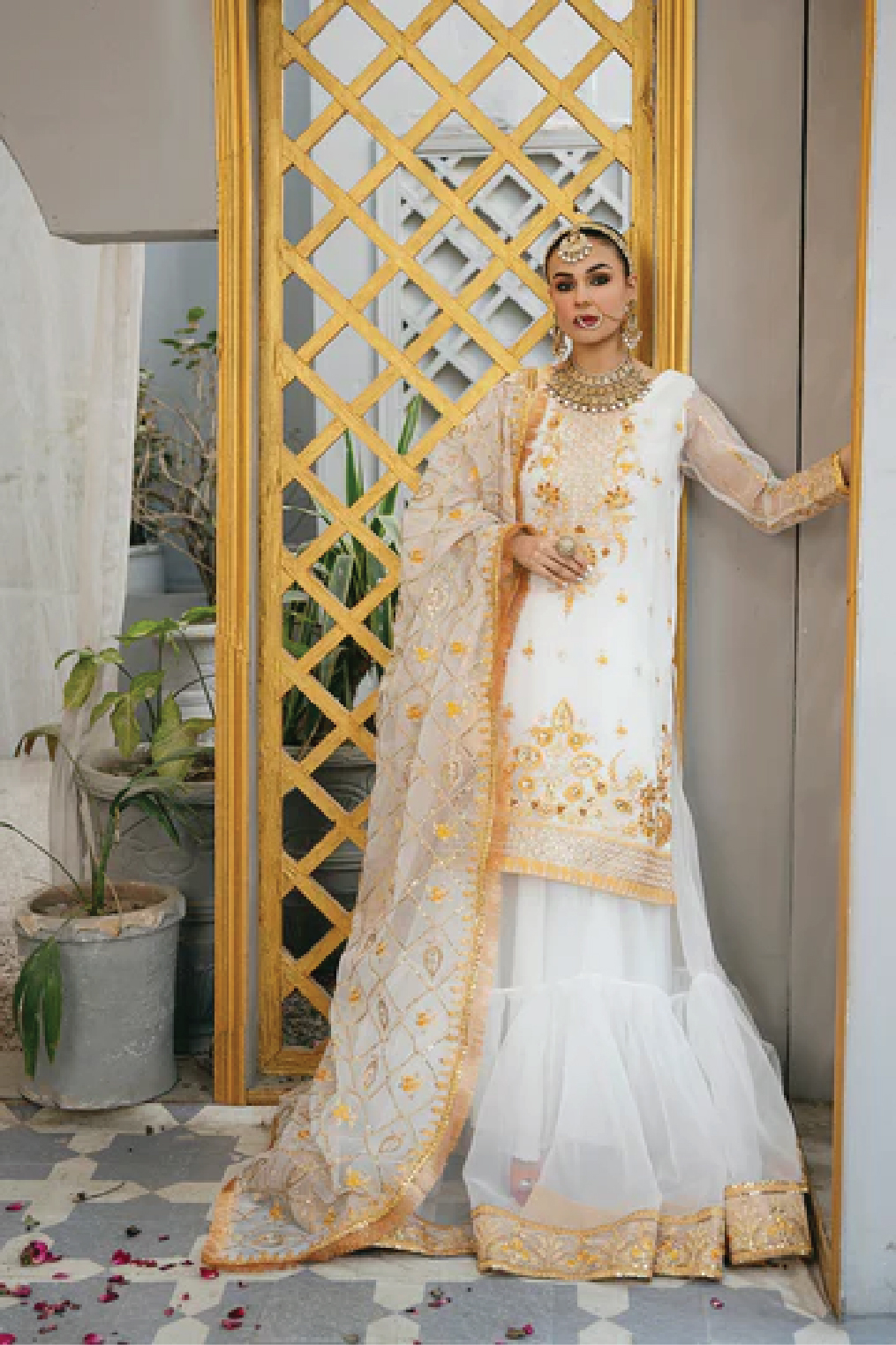 Pakistani branded outfit collection for your wardrobe - Vents Magazine