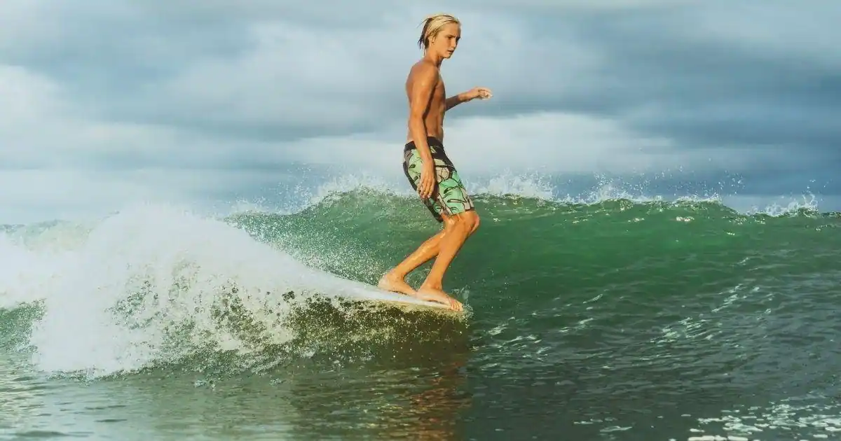 How To Choose A Beginners Surfboard - Vents Magazine