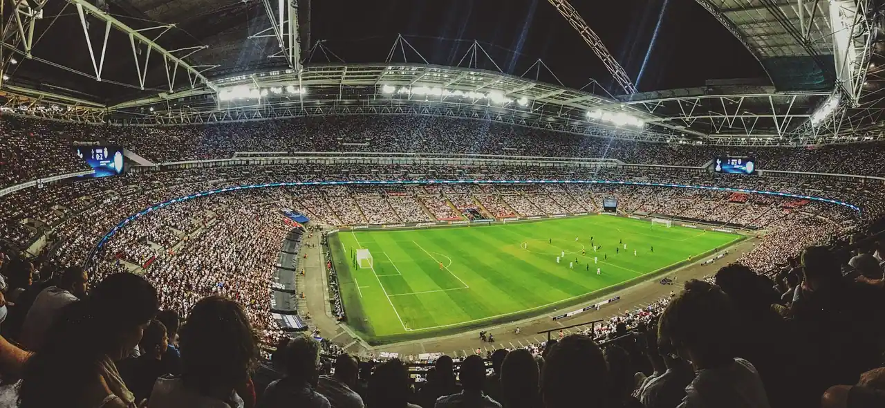 The Impact of Tactics and Form on Football Odds - Vents Magazine